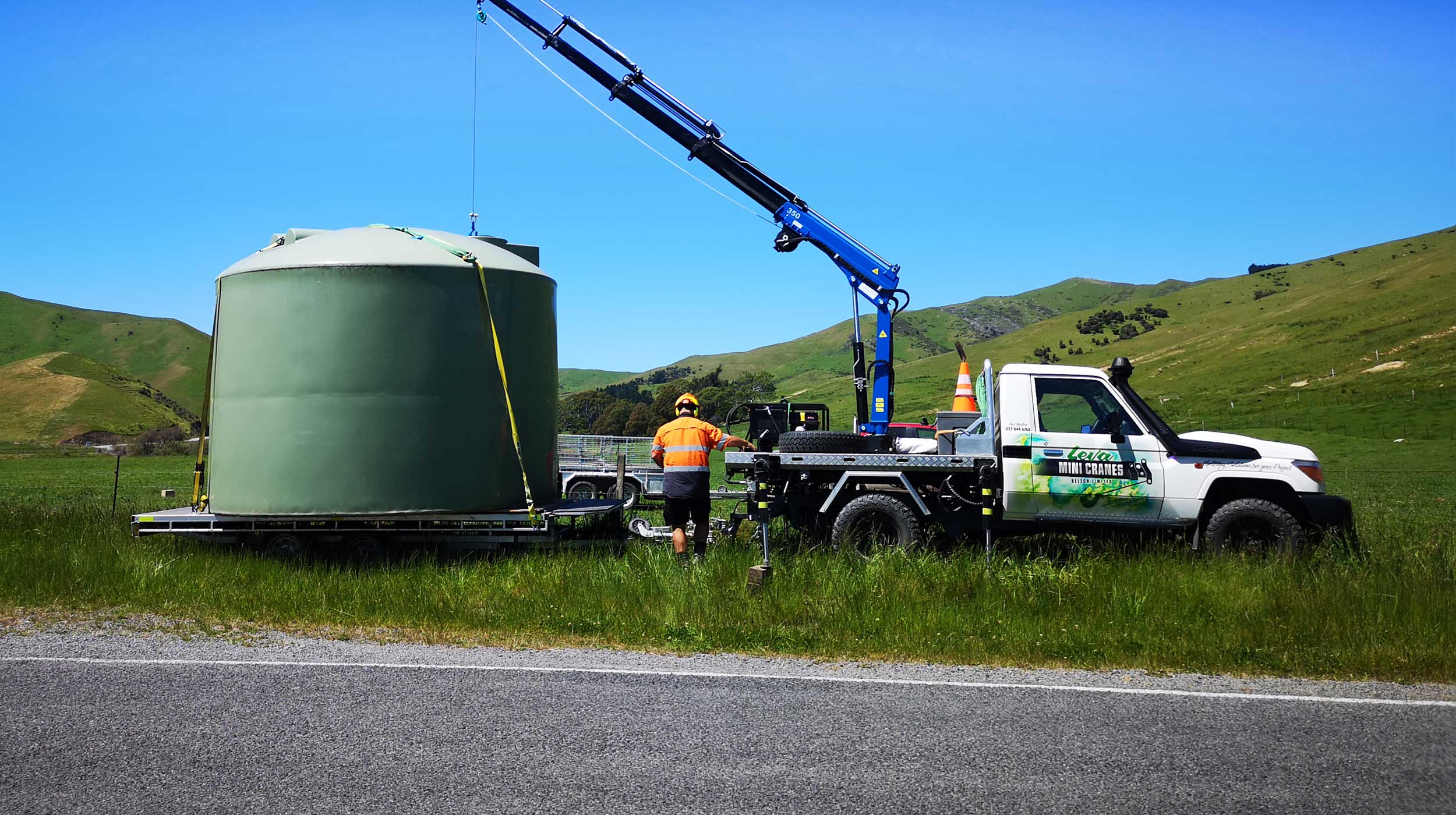 Home - Leva Mini Cranes